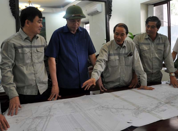 Cùng ngành Than khôi phục sản xuất, ổn định đời sống thợ mỏ là trách ...