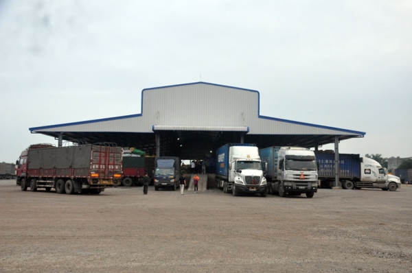 Ngày đầu thông quan cầu Bắc Luân II: Mở hơn 190 tờ khai xuất, nhập khẩu ...