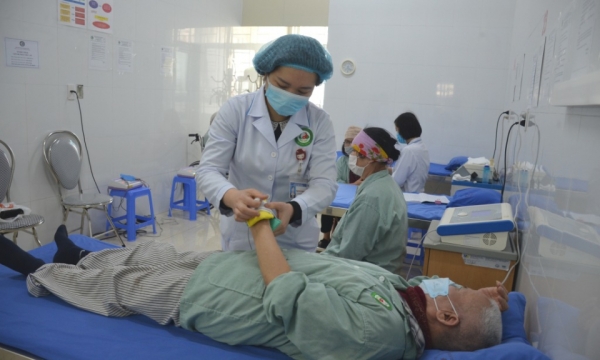 Nâng cao chất lượng khám, chữa bệnh bằng y học cổ truyền - Báo Quảng ...