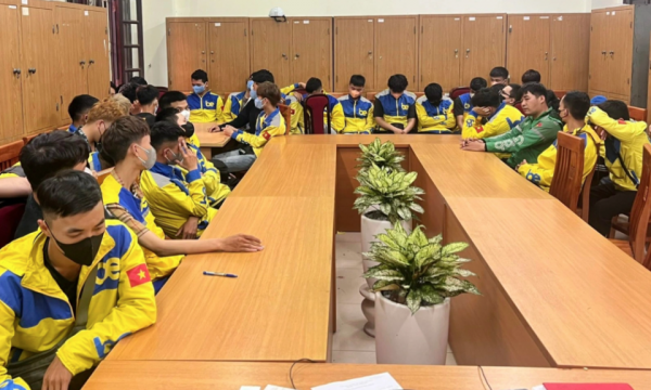 Tạm giữ 14 'xe ôm' công nghệ Be trong vụ tụ tập gây rối ở Hà Nội - Báo ...