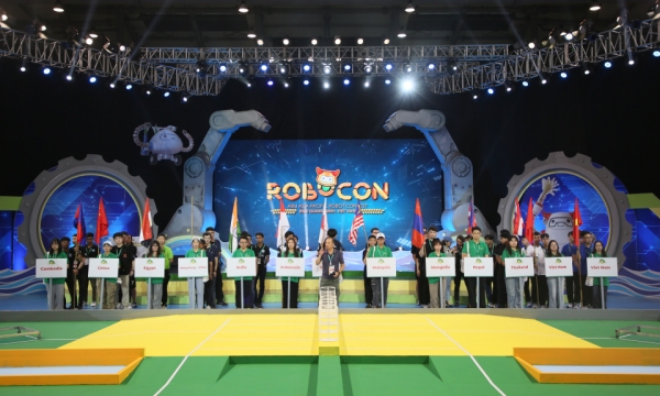 Tổng duyệt lễ khai mạc và chuẩn bị cho các trận thi đấu ABU Robocon 2024 - Báo Quảng Ninh điện tử