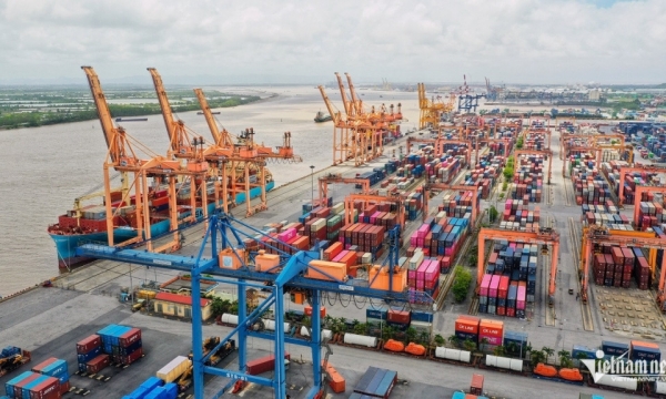 Xuất nhập khẩu ghi dấu ấn, lần đầu tiên vượt 200 tỷ USD một quý - Báo ...