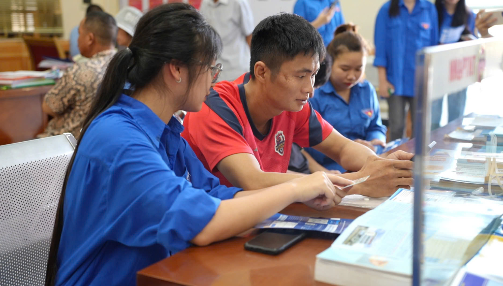 Kỳ 1: Từ "Trợ lý AI" của cán bộ cơ sở đến phong trào đổi mới toàn diện ...