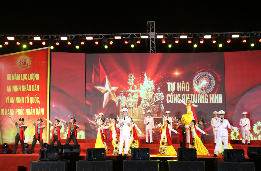Biểu diễn nghệ thuật “80 năm An ninh nhân dân - Sáng mãi trang sử vàng ...